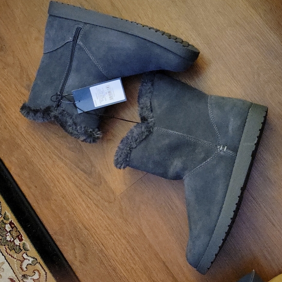 Universal Thread | Shoes | Universal Thread Cat Boot Gray Genuine ...